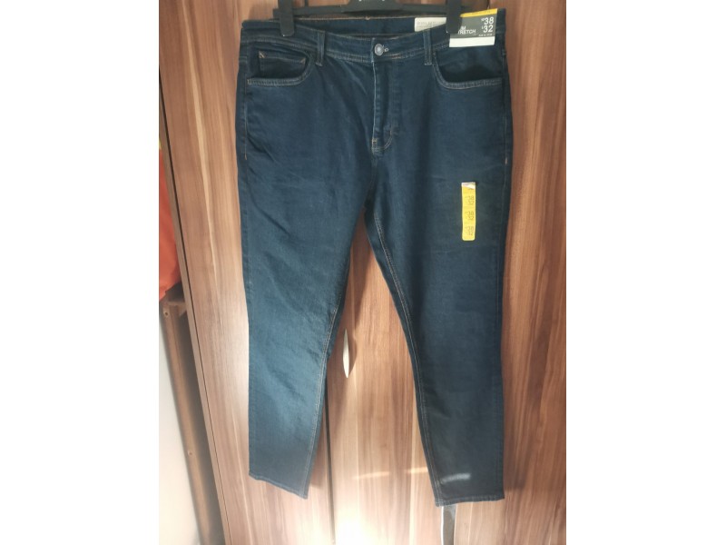 Primark, mupke farmerke, vel Eur 48,sa etiketom
