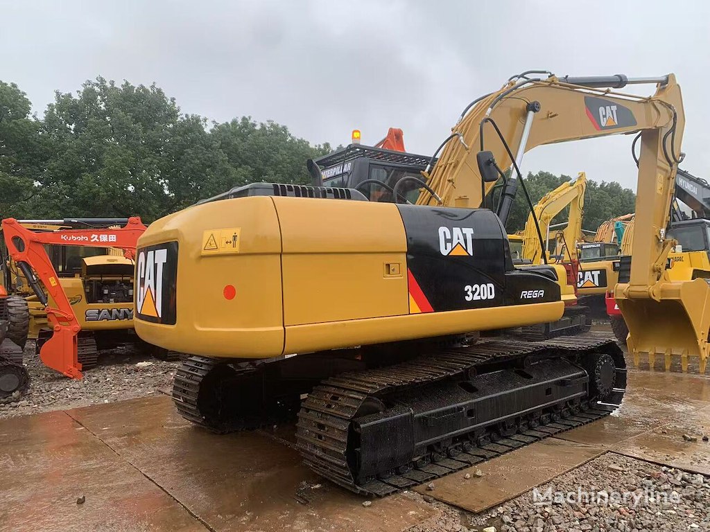 Caterpillar 320D with CAT 3066 direct injection engine bager guseničar