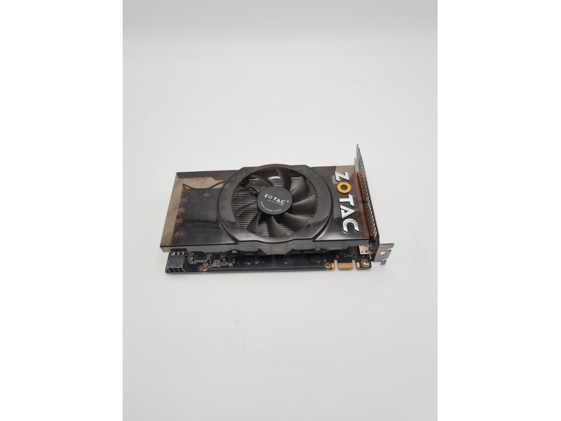 NVIDIA GeForce GTX 550 Ti Memorija: 1 GB GDDR5, 192-bit