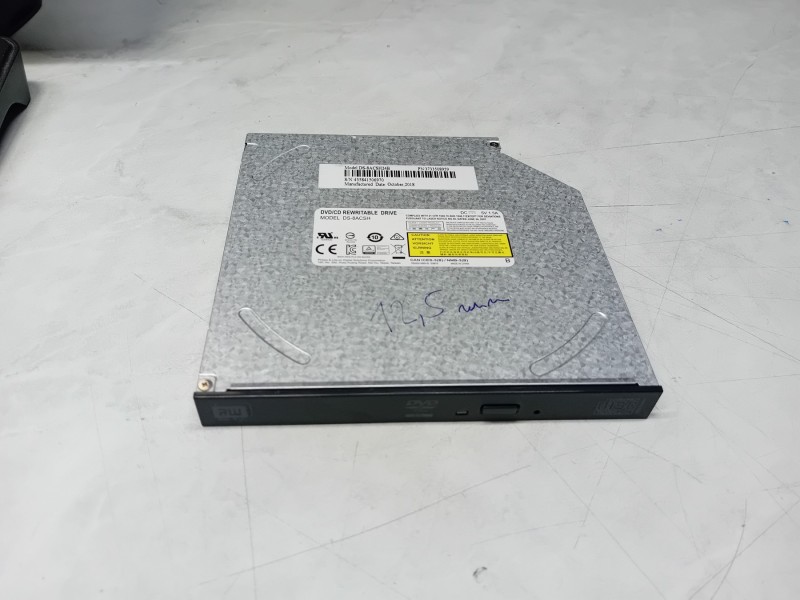 dvd rw sata Slimtype ispravan 12,5mm od mini racunara