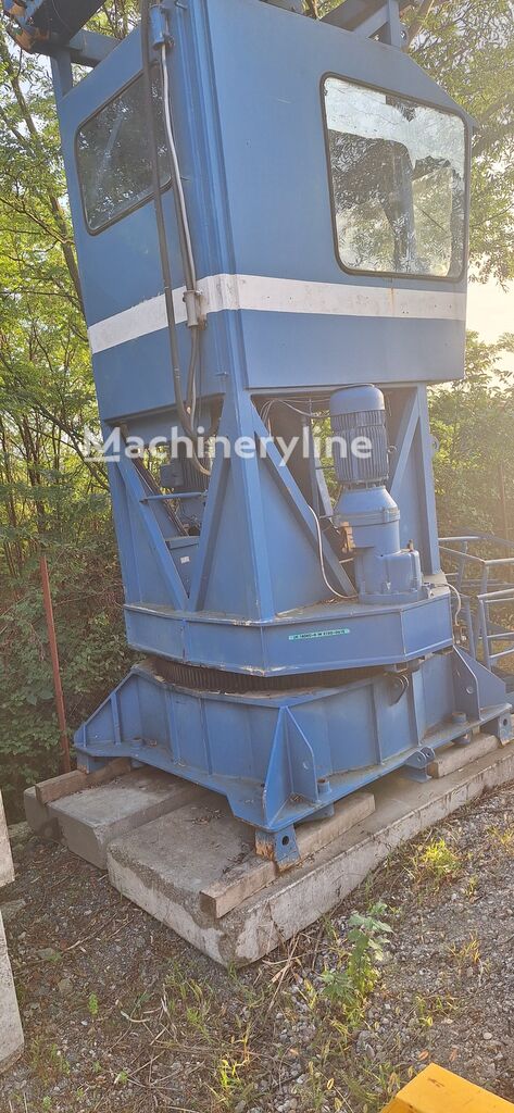 Liebherr 180EC-H 40m jib slewing part / good price toranjska dizalica