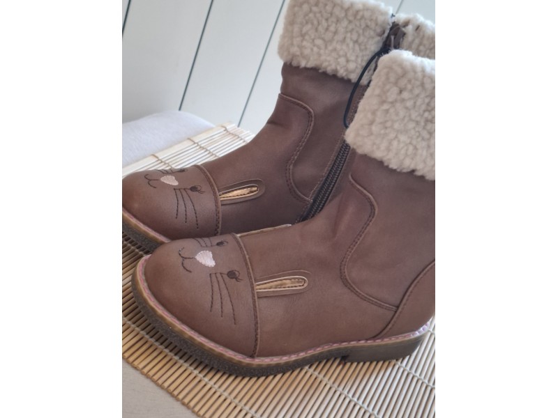 F&F cizme novo