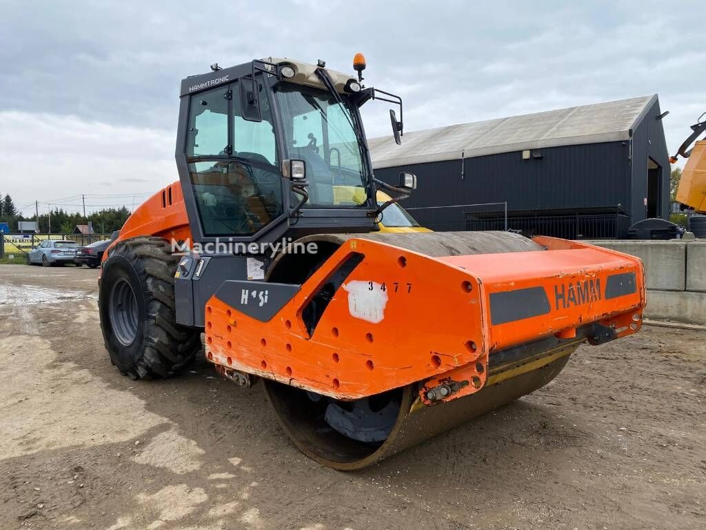 Hamm H 16 i kompaktor s jednim valjkom