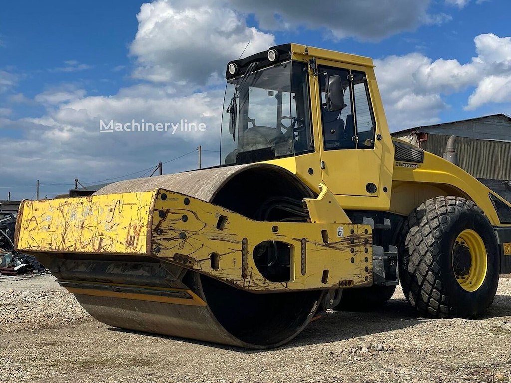 BOMAG BW219DH kompaktor s jednim valjkom