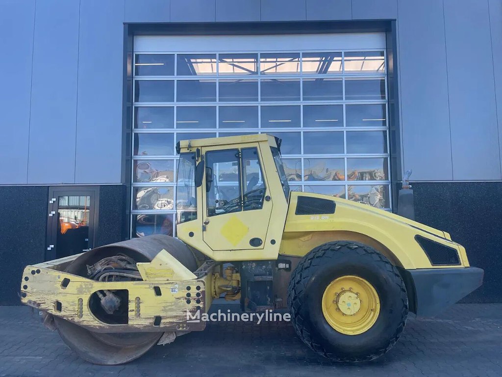 BOMAG BW213DH-4 valjak za asfalt