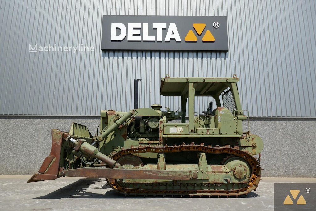 Caterpillar D7F Ex-army buldožer
