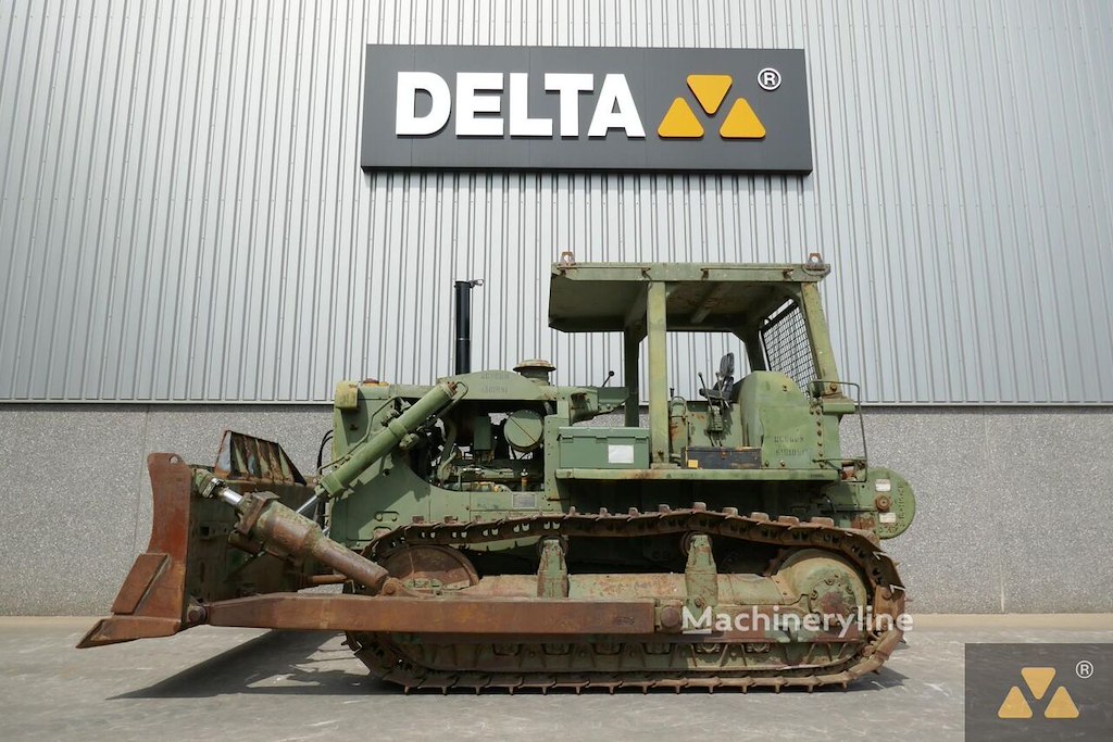 Caterpillar D7F Ex-army buldožer