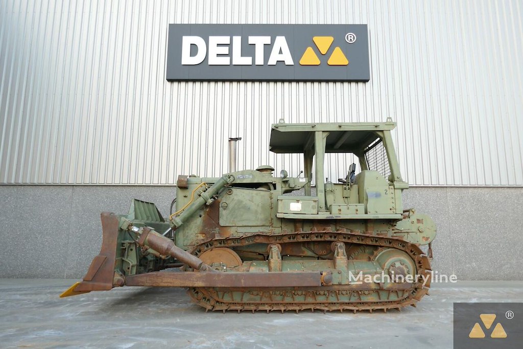 Caterpillar D7F Ex-army buldožer