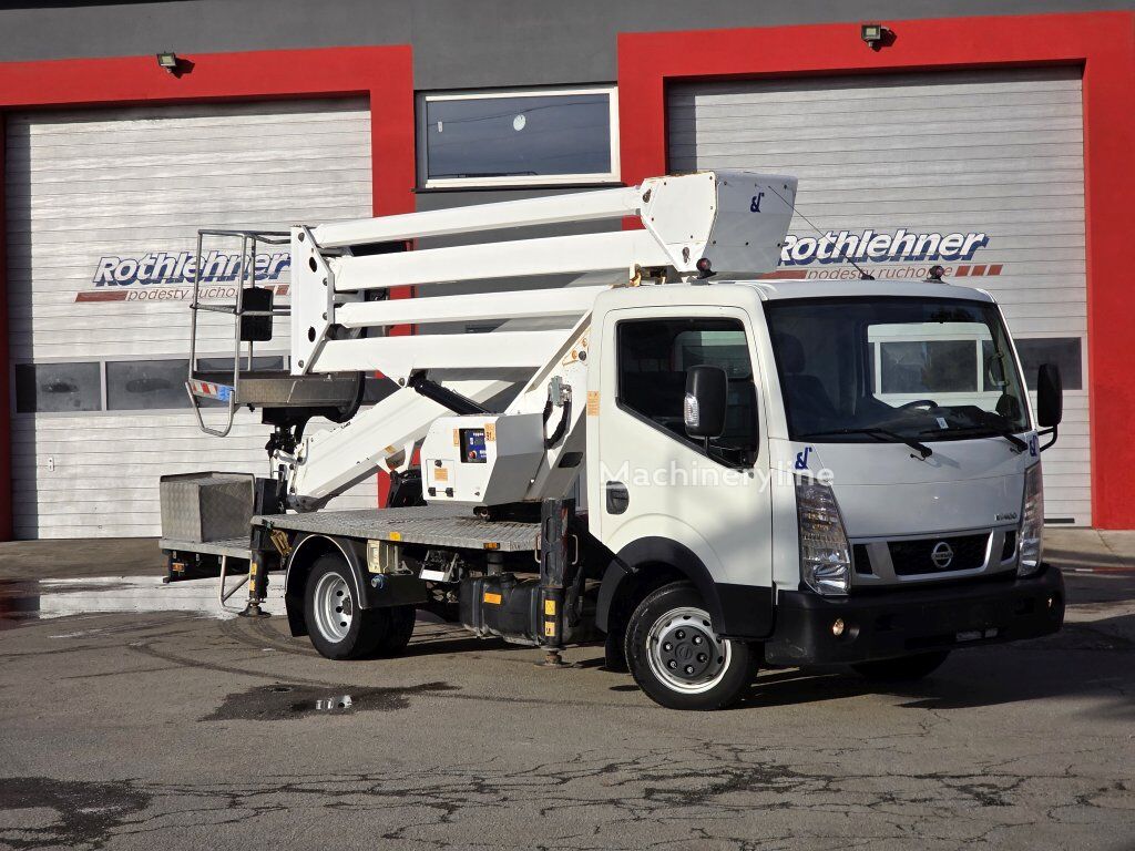 Nissan Cabstar / Oil&Steel 2413 auto dizalica s korpom