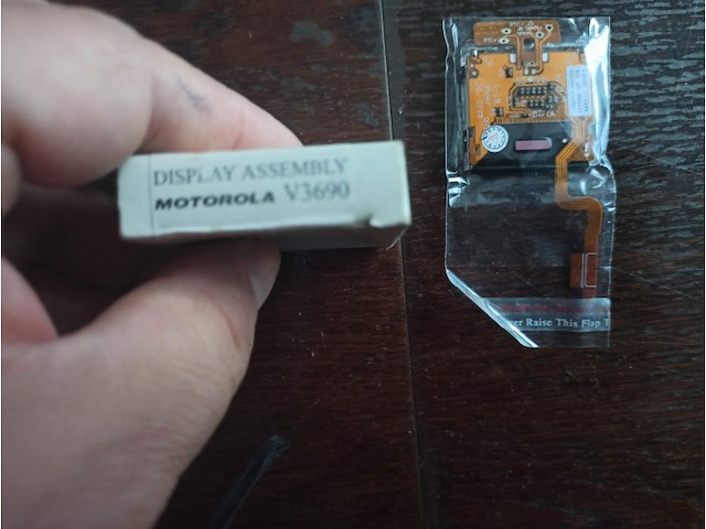 motorola 3690 lcd nov kao sa slika