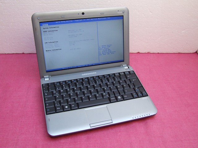 Medion Akoya E1212 ispravan za delove