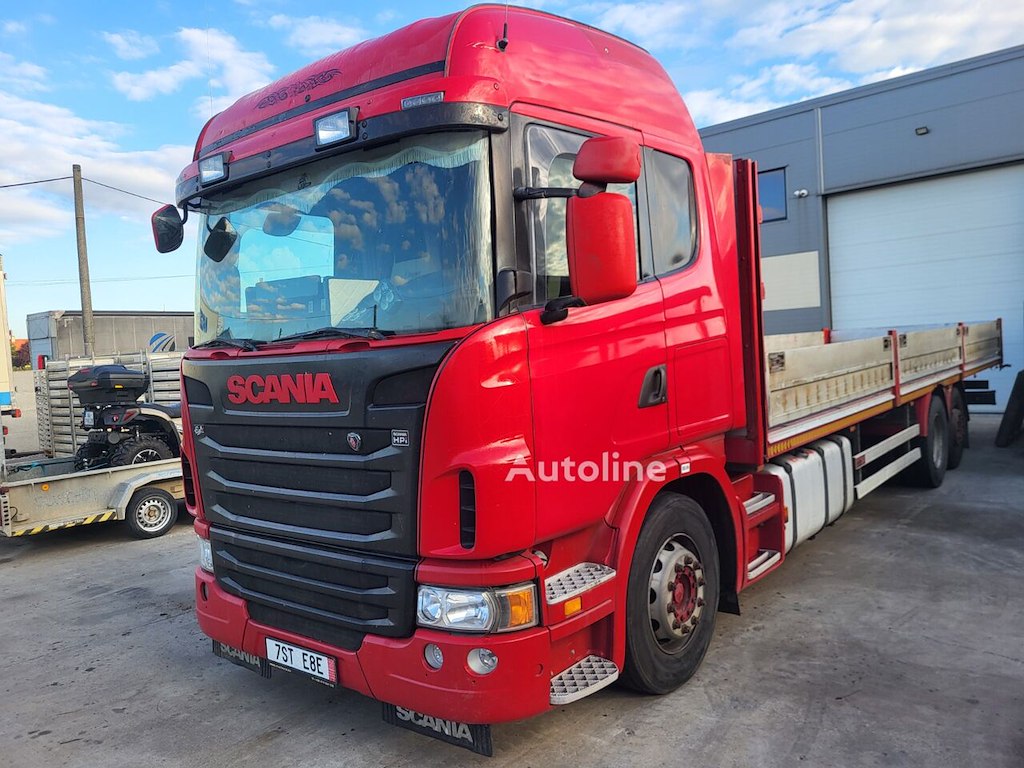 Prodaje se Scania G420 LB 6X2 kamion s ravnom platformom na aukciji