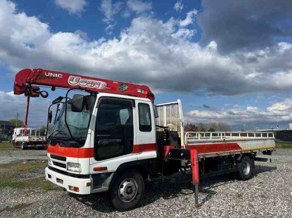 Isuzu FORWARD kamion s ravnom platformom