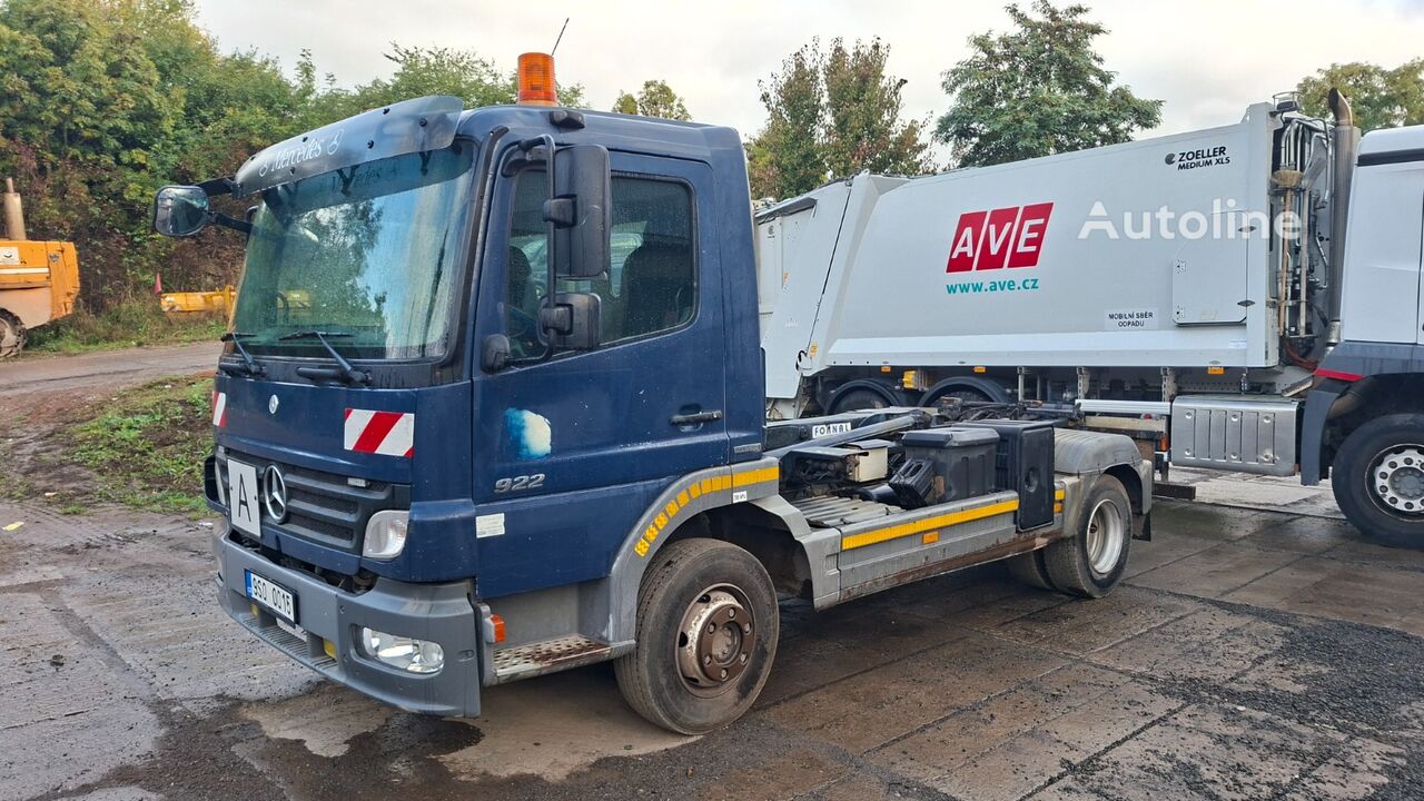 Prodaje se Mercedes-Benz ATEGO 922 K rol kiper sa kukom na aukciji
