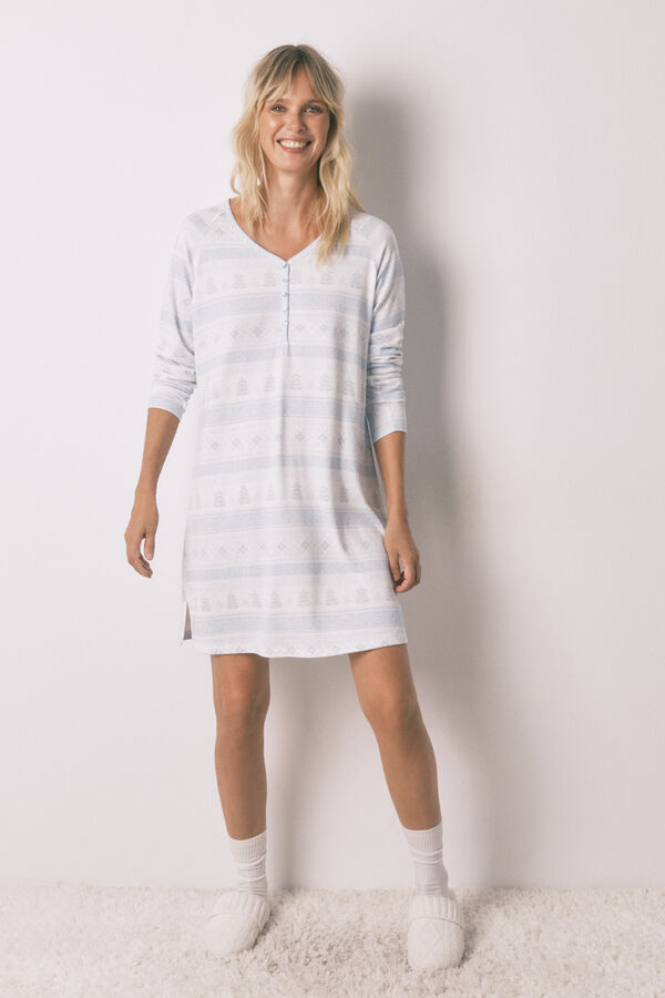 Mekana pleten spavaćica midi dužine sa printom na borduri