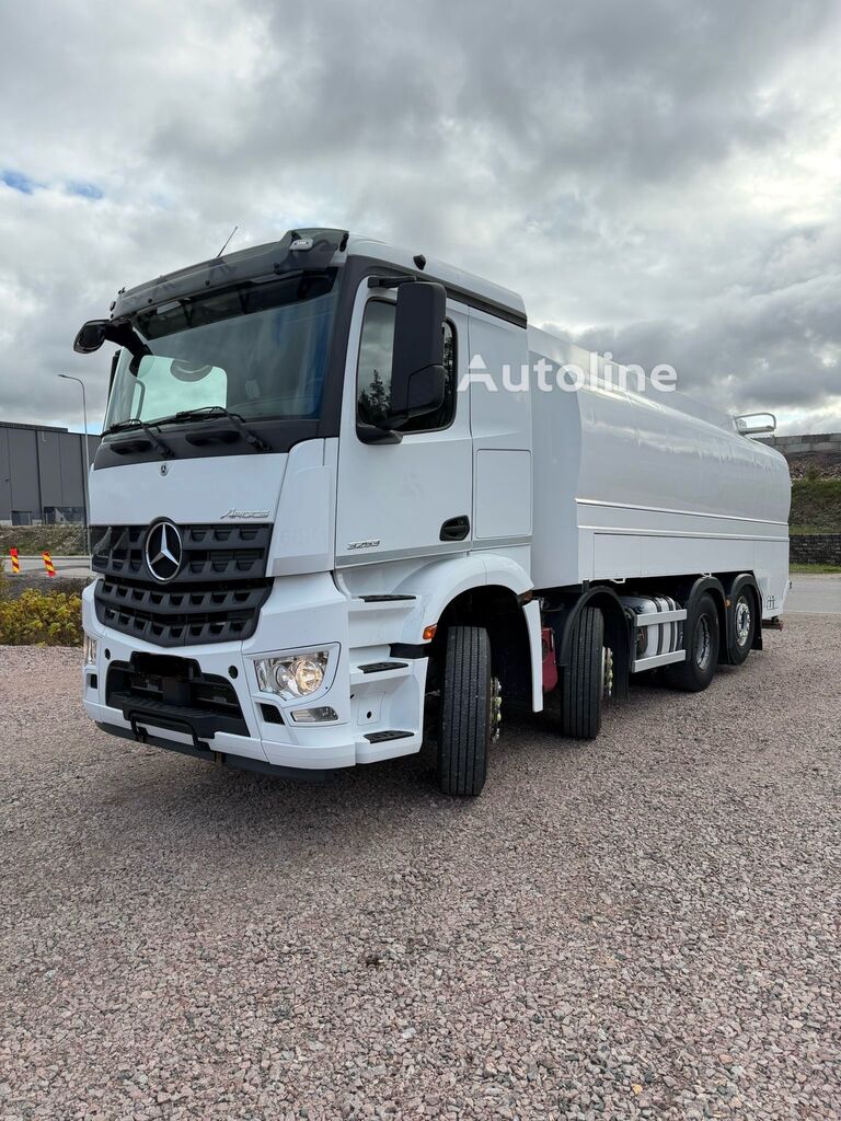 Mercedes-Benz Arocs 3253L autocisterna za gorivo