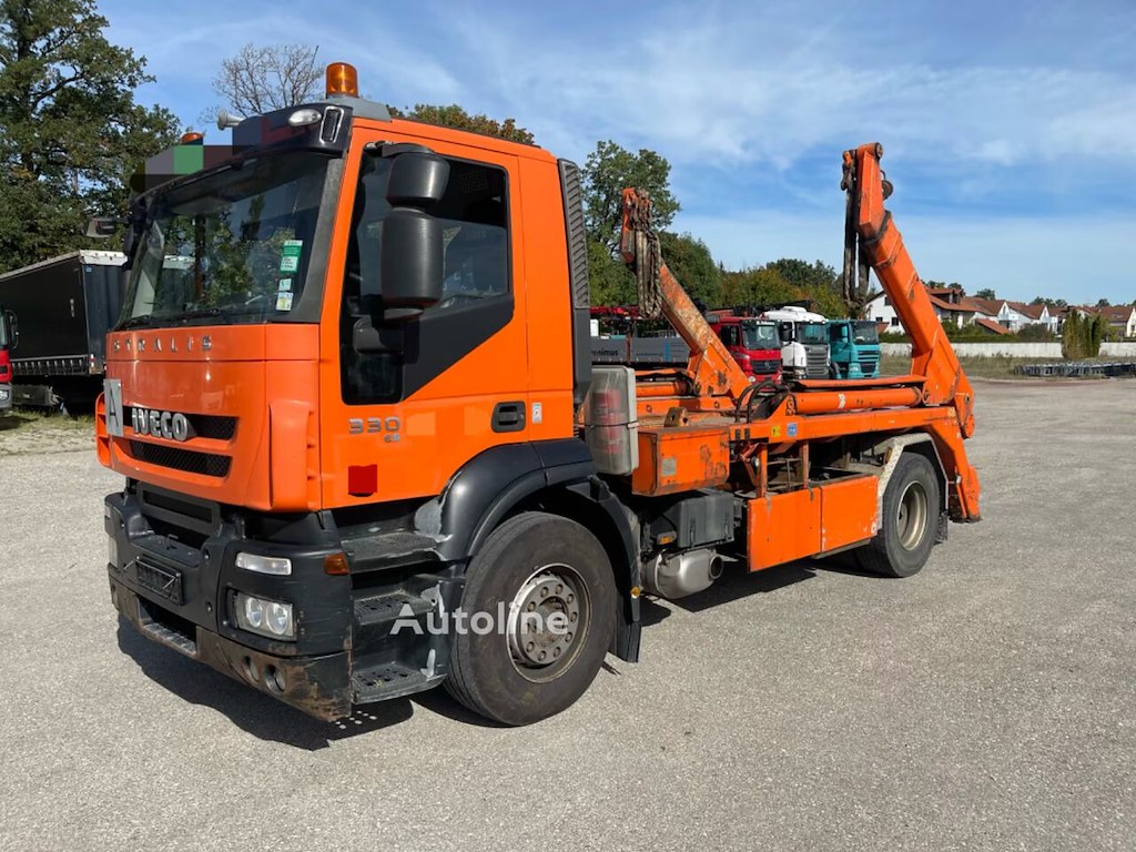 IVECO Stralis 330 kamion autopodizač kontejnera