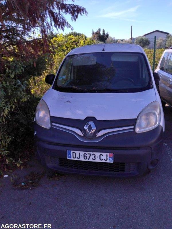 Prodaje se Renault KANGOO laki furgon na aukciji