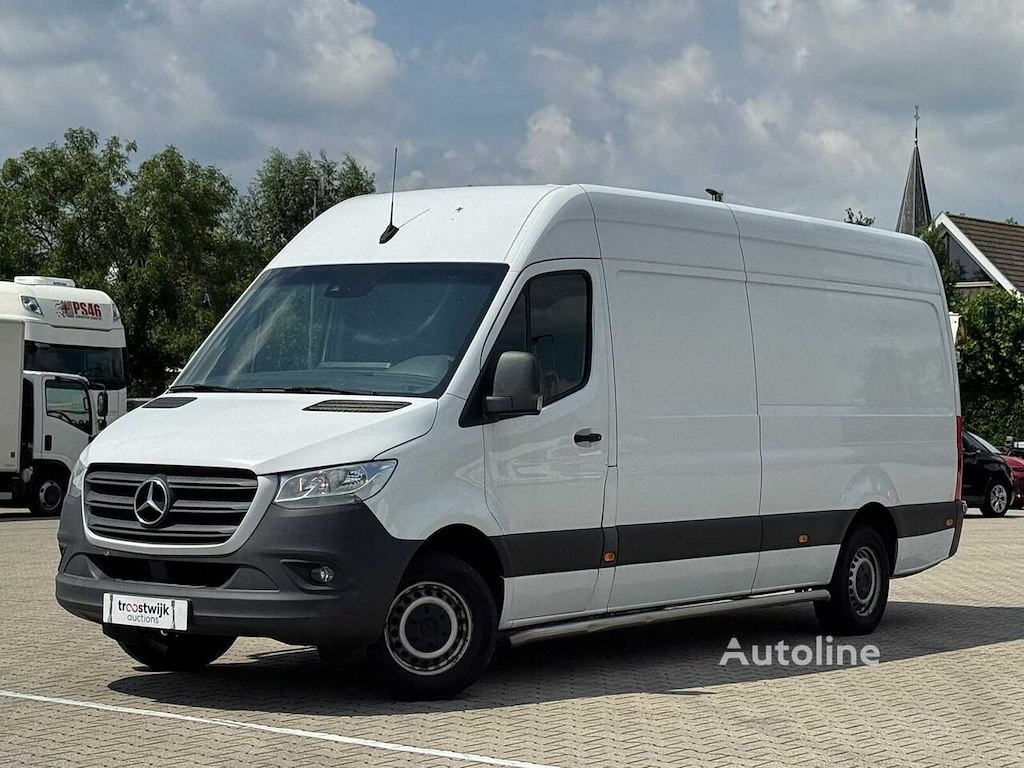 Prodaje se Mercedes-Benz Sprinter minibus furgon na aukciji
