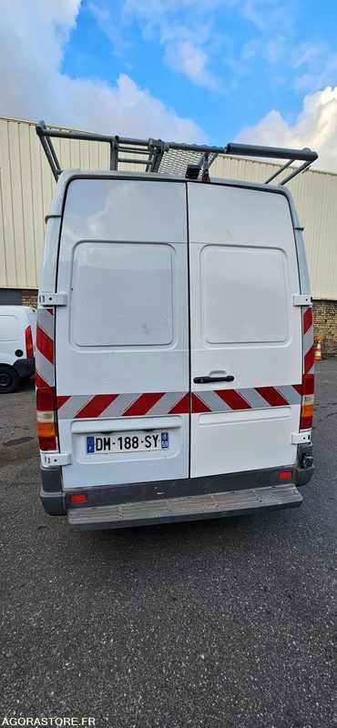 Prodaje se Mercedes-Benz SPRINTER minibus furgon na aukciji
