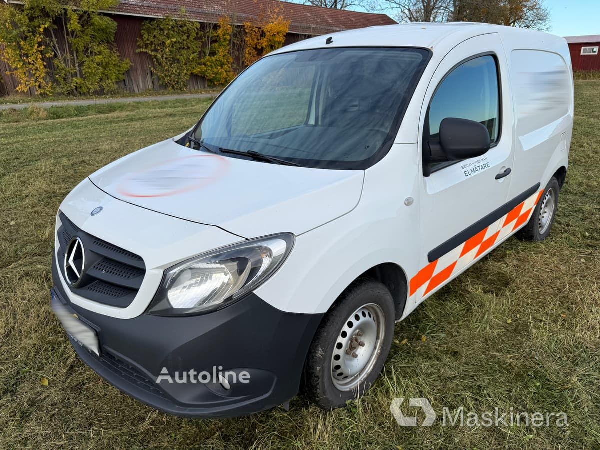 Prodaje se Mercedes-Benz Citan laki furgon na aukciji