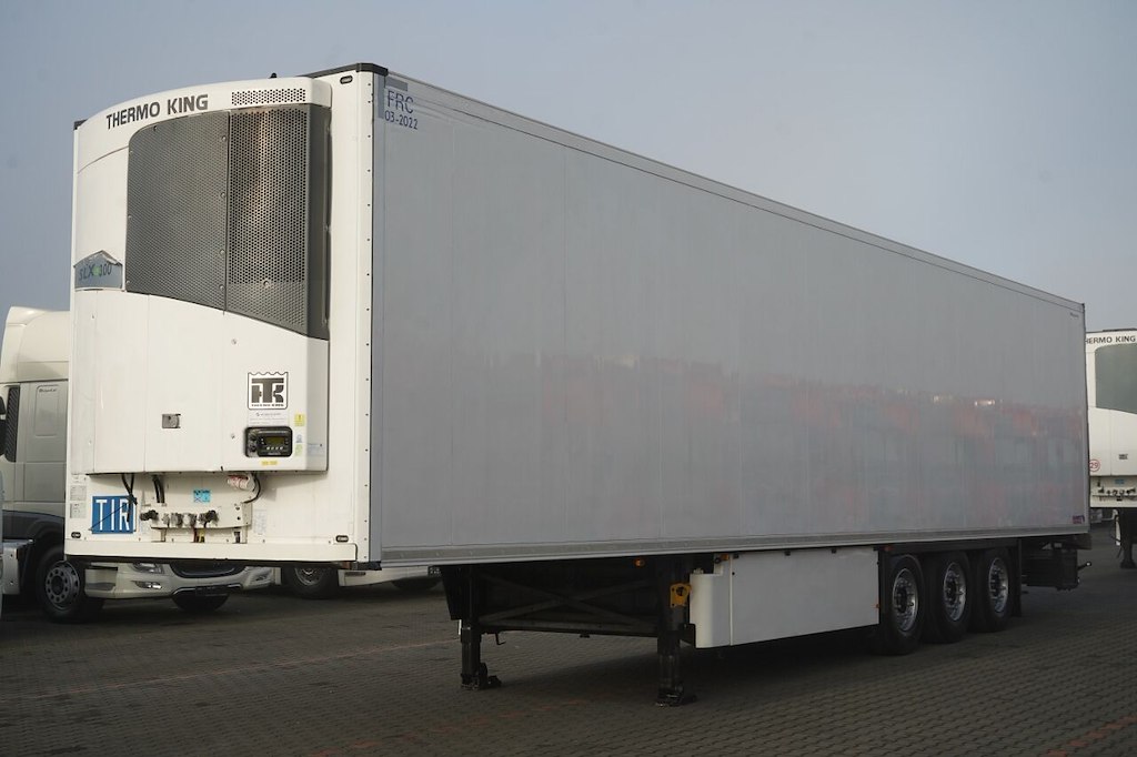 Schmitz Cargobull CHŁODNIA / THERMO KING SLX 300 / HAKÓWKA / OŚ PODNOSZONA / KOSZ poluprikolica hladnjača