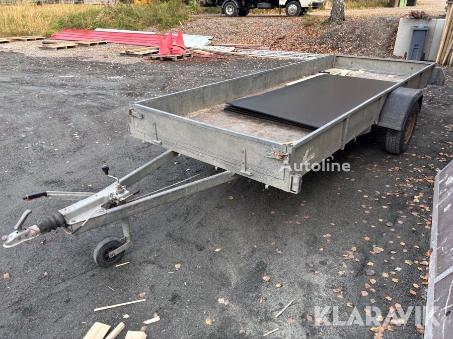 Prodaje se Lindanvagnen ssläp Lindanvagnen prikolicu sa ravnom platformom na aukciji