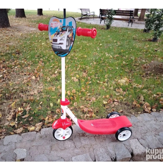 Deciji trotinet HOT WHEELS