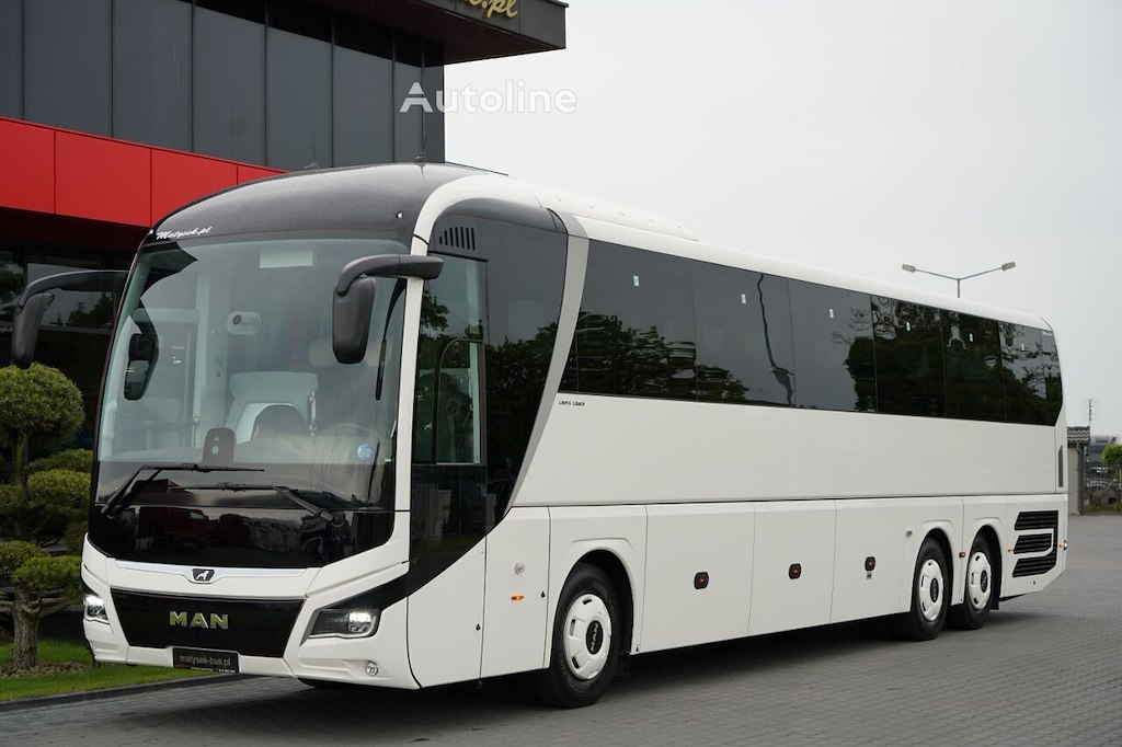 Novi MAN LIONS COACH R08 turistički autobus