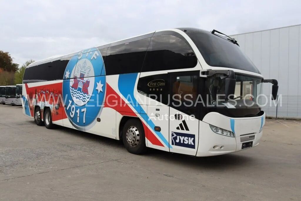 Neoplan Cityliner turistički autobus