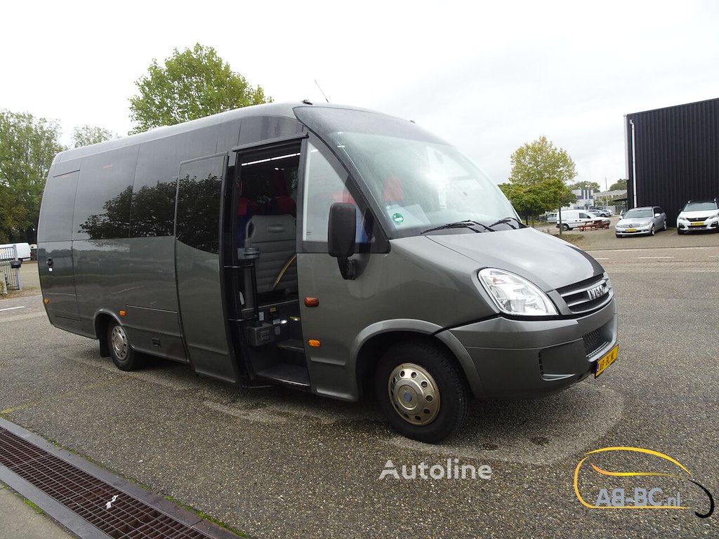 IVECO Indcar Wing 28 Seats EURO 5 NEW ENGINE turistički autobus
