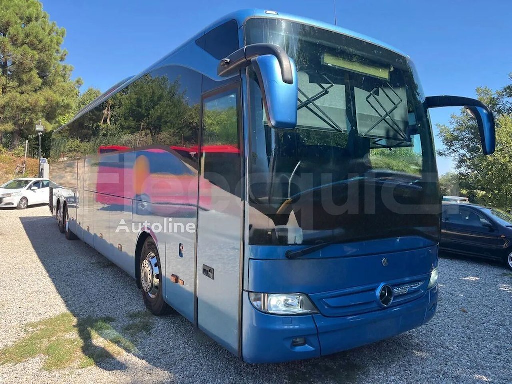 Mercedes-Benz turistički autobus