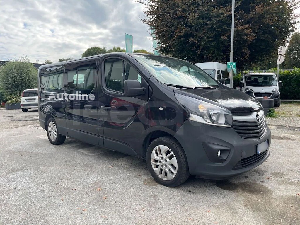 Opel Vivaro - B putnički minibus