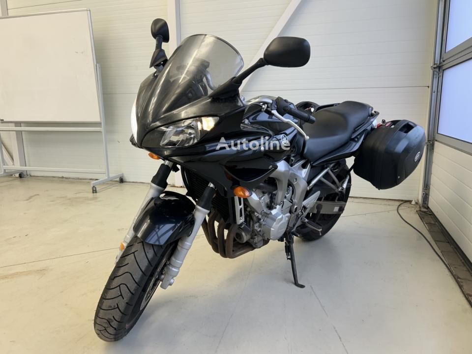 Yamaha Fz6 S MED KÅBE motocikl
