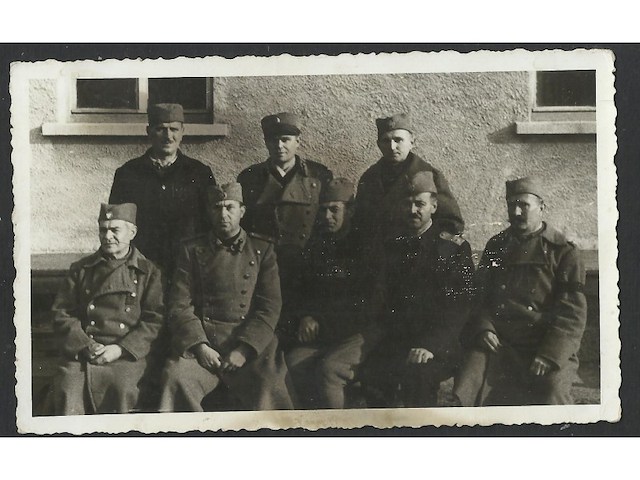 WW2 zarobljenici u logoru fotografija 13,5 x 8,5 cm