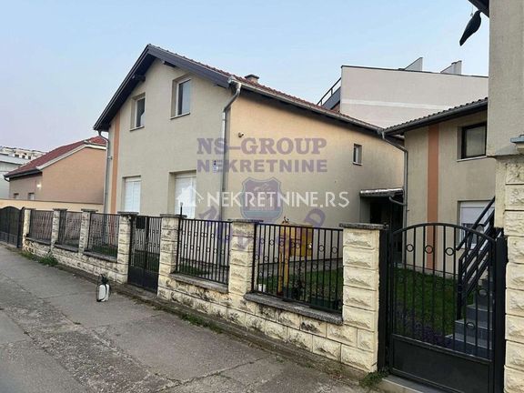Kuća za život + tri garsonjere za izdavanje.