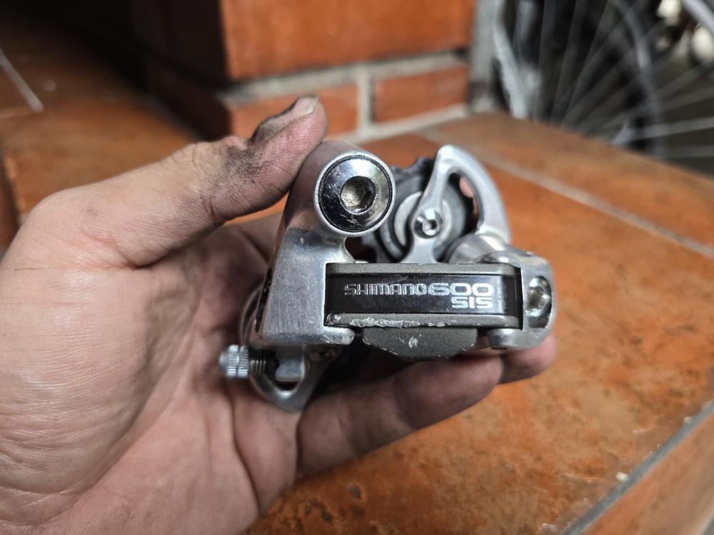 Shimano 600 zadnji