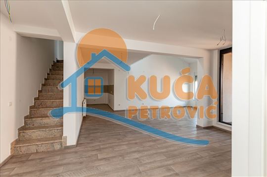 4.0, Duplex, Centar