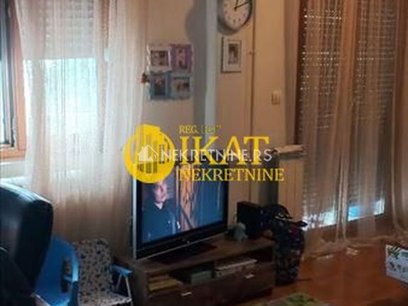 Đeram pijaca 43m2, jednoiposoban stan ID#4657
