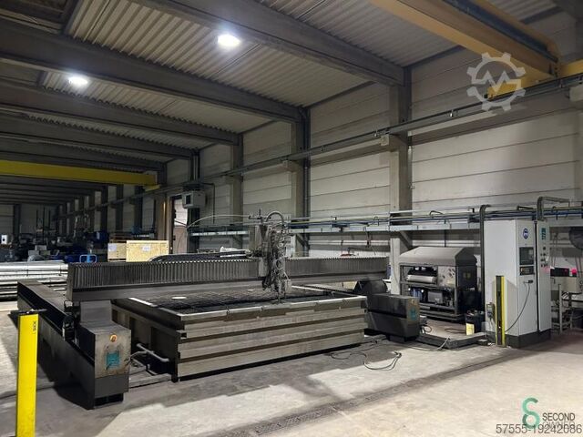 Vodeni mlaz sekač FLOW 6030-Vaterjet 2003
FLOW 6030-Waterjet