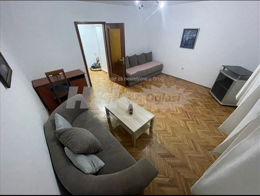 Izdaje se renoviran jednosoban stan 40 kvadrata