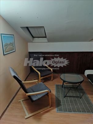 Izdajem stan u centru Niša