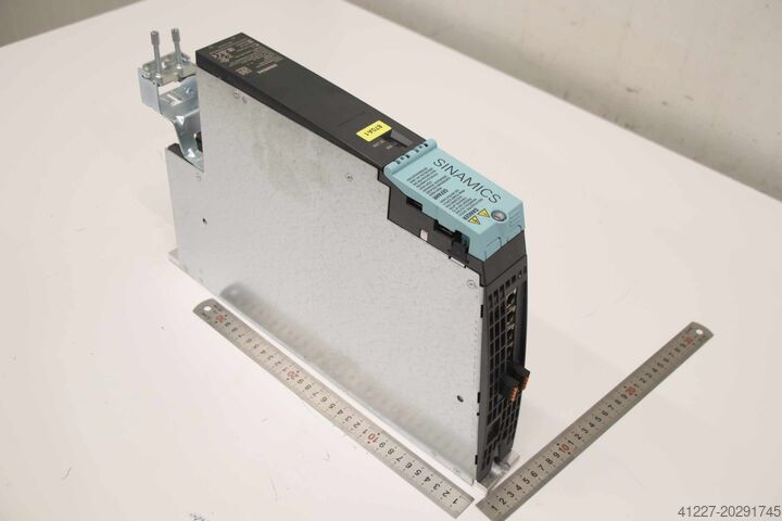 Double motora modul
Siemens 6SL3120-2TE21-0AD0