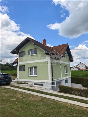 Konforna kuća u Ljigu, 10a plac, na odličnom mestu