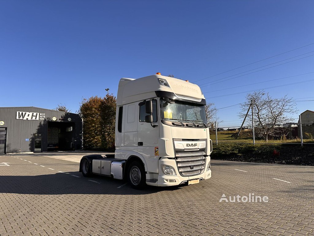 DAF XF480 Mega tegljač + poluprikolica sa kliznom ceradom