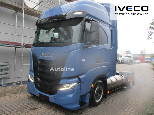 IVECO AS440 tegljač