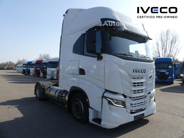 IVECO AS440S46T/FP LT 2LNG tegljač