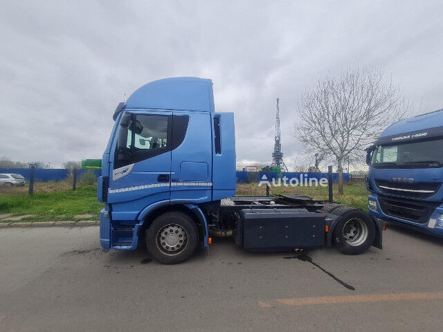 IVECO AS440S40T/PCNG tegljač