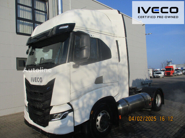 IVECO AS440S46T/P 2LNG tegljač