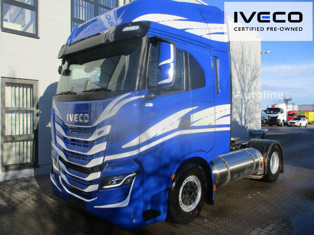 IVECO AS440S46T/P 2LNG tegljač